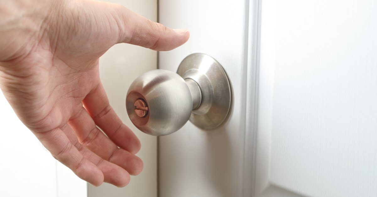 9 Common Types of Door Knobs and Handles